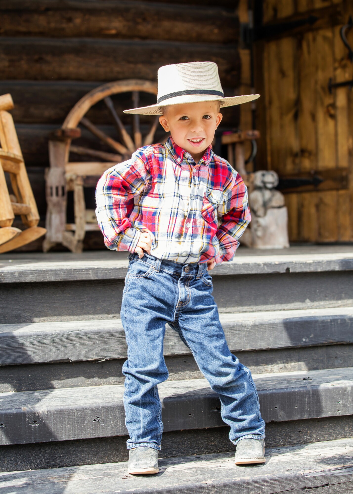 MEET THE 2020 CREW THAT MAKE THE COVERED WAGON RANCH! Covered Wagon Ranch