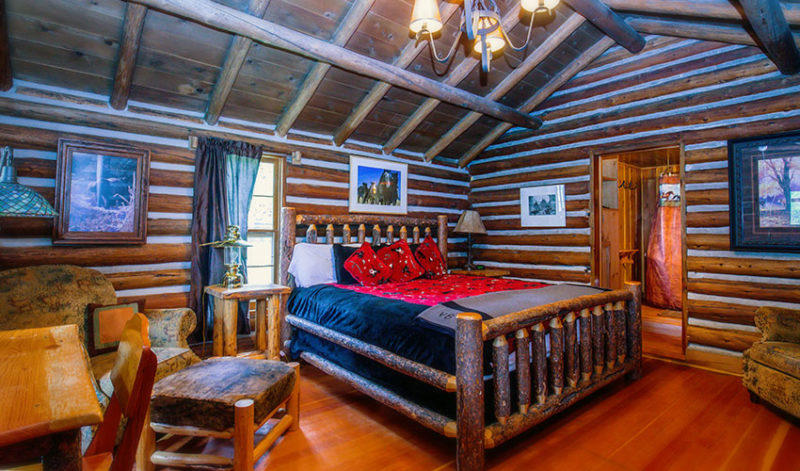 A Big Sky Guest Ranch - Covered Wagon Ranch