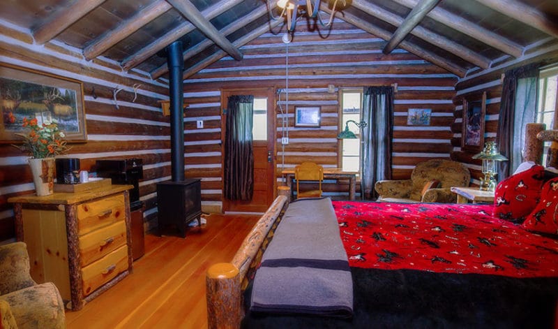 A Big Sky Guest Ranch - Covered Wagon Ranch